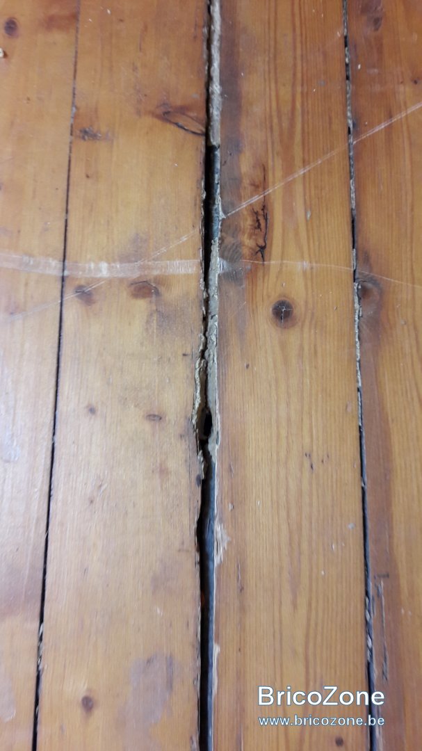 Renovation vieux plancher en pin
