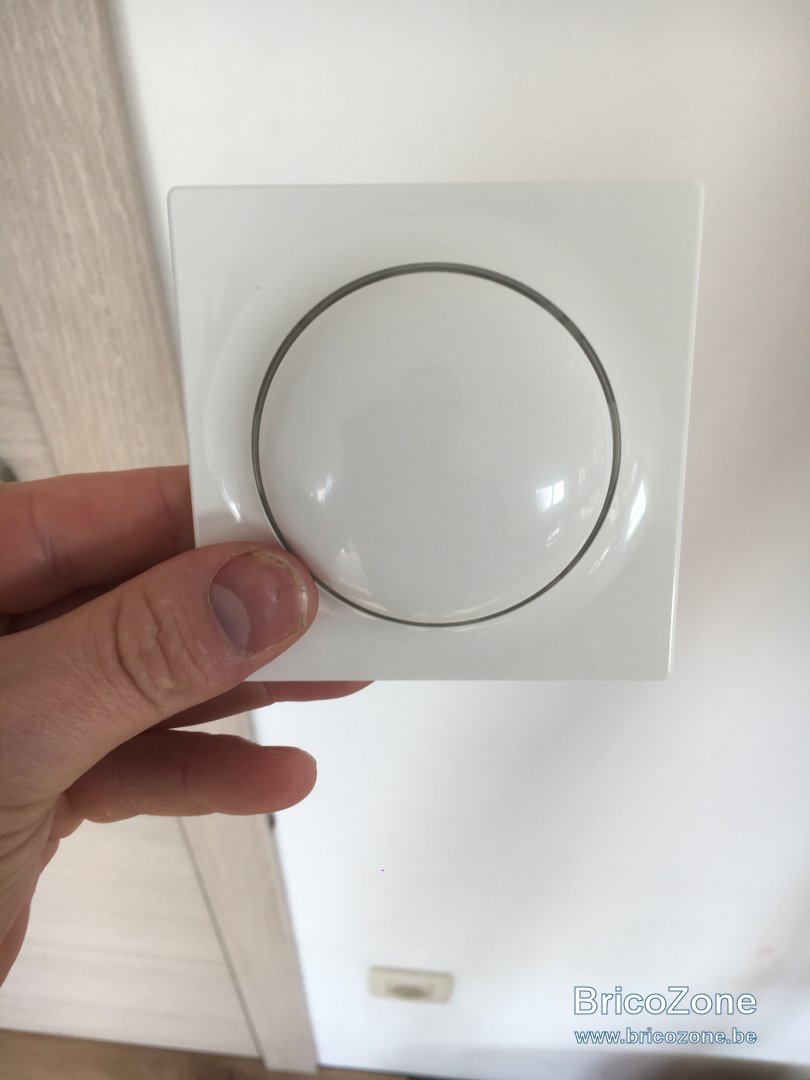 installation d'un module dimmer Walli fibaro sur interrupteur niko