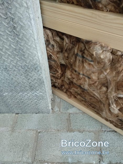Raccord gyplat plafond incliné et hourdis
