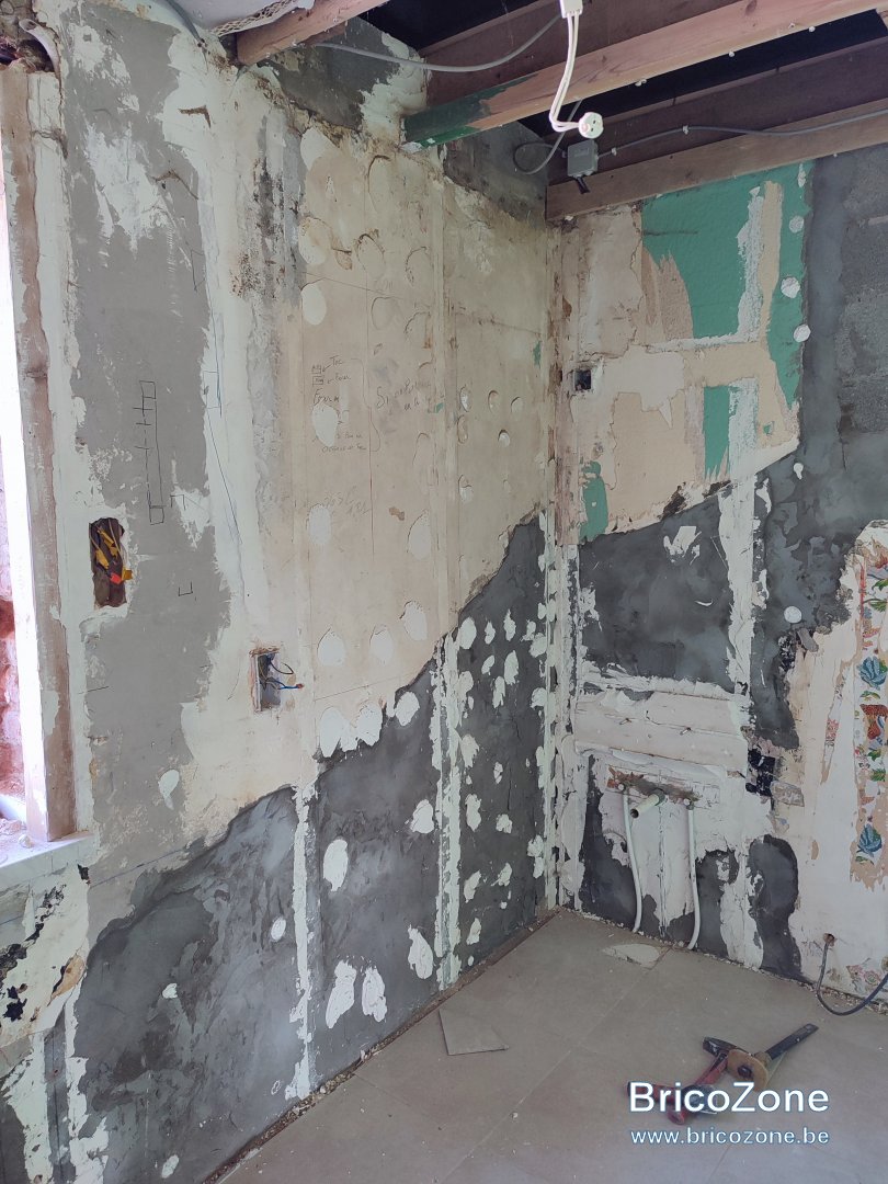 Séchage mur humide (puit perdu)