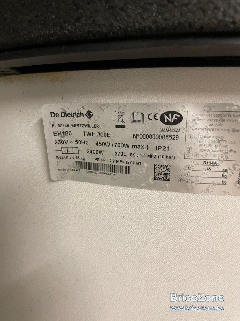 Chauffe eau De Dietrich TWH 300E : Fuite eau du haut