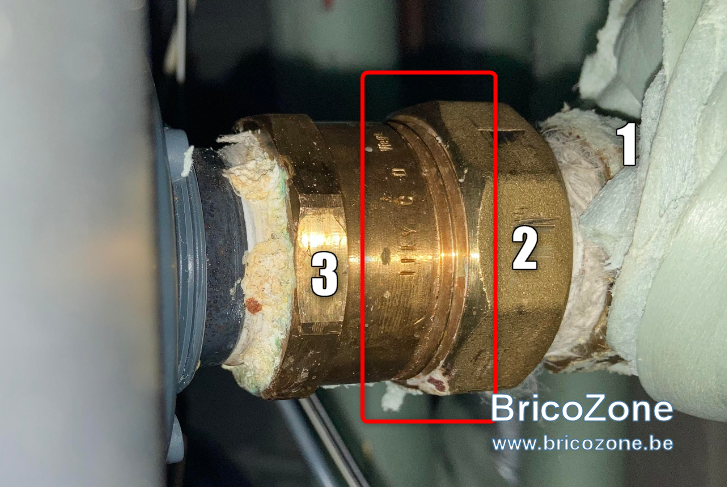 Fuite raccord circuit chauffage