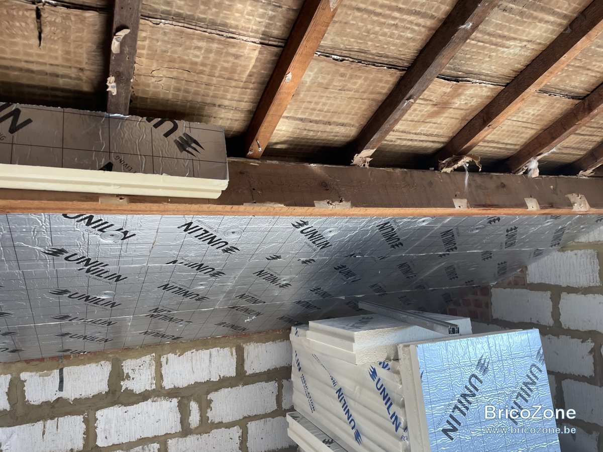 Condensation sous isolation