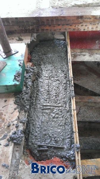 Dimension dalle/semelle en béton pour pilier métalique.