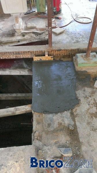 Dimension dalle/semelle en béton pour pilier métalique.